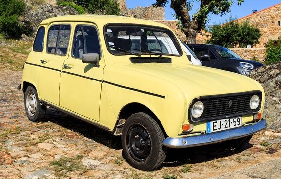 Renault 4L: mais de 30 anos de serviço - Standvirtual - Diário Automóvel
